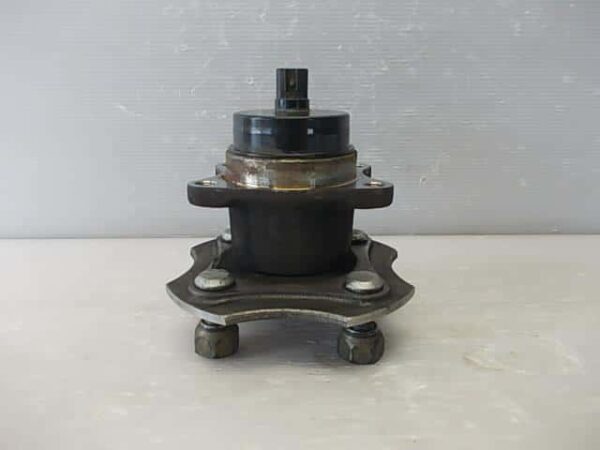 Rear Hub Toyota IST - CARMATH AUTO SPARE PARTS KENYA